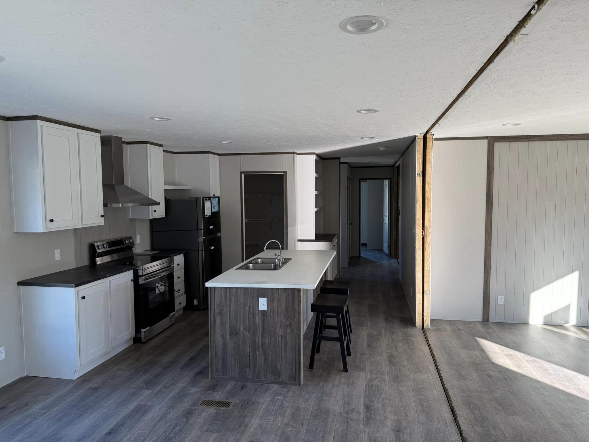 Giles Impact Manufactured Home - Red Rock Homes